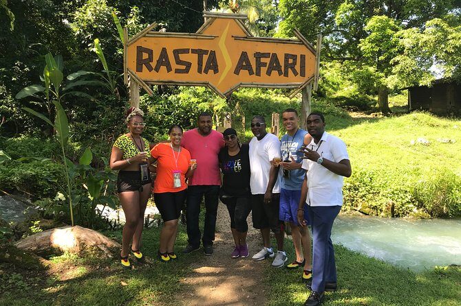 MBJ Transfers - Runaway Bay and Ocho Rios Hotels - The Vehicle & Comfort