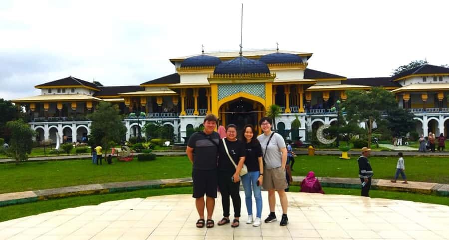 Medan: 4 Days 3 Nights Lake Toba Tour Package include Hotels - The Value of This Tour