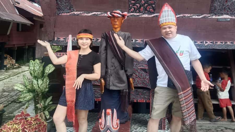 Medan Lake Toba Day Trip - Transportation and Group Size