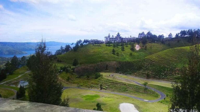 Medan: Taman Simalem Resort Day Trip with Lunch - What Sets This Tour Apart?