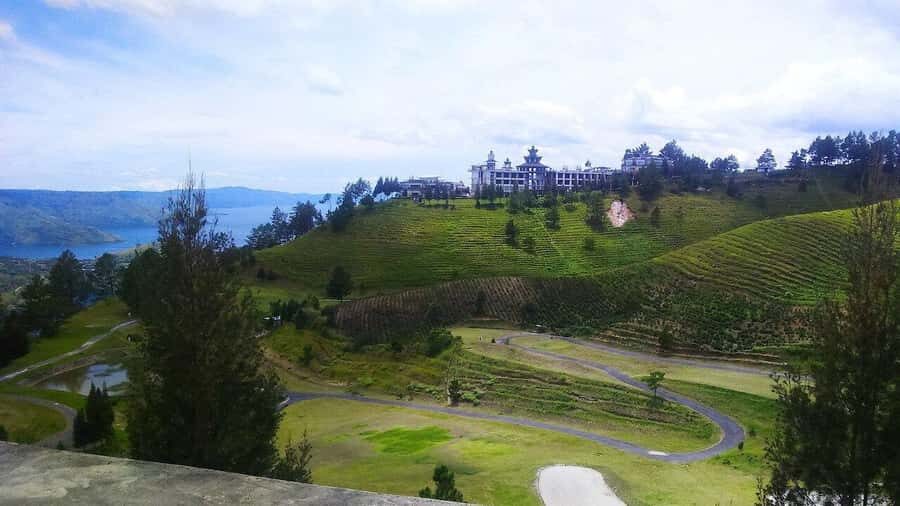 Medan: Taman Simalem Resort Day Trip with Lunch - What Sets This Tour Apart?