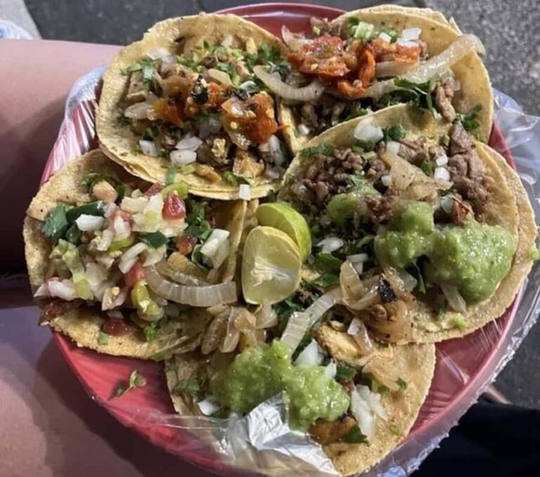 Mexico : Best Street Food Tour With A Local Guide - Authentic Flavors and Cultural Insights