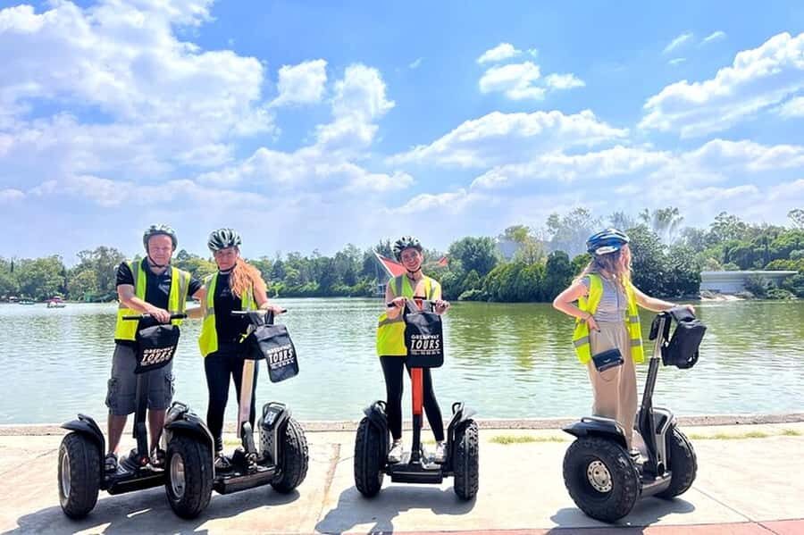 Mexico City: Polanco & Chapultepec Park Segway Tour - What to Expect on the Tour