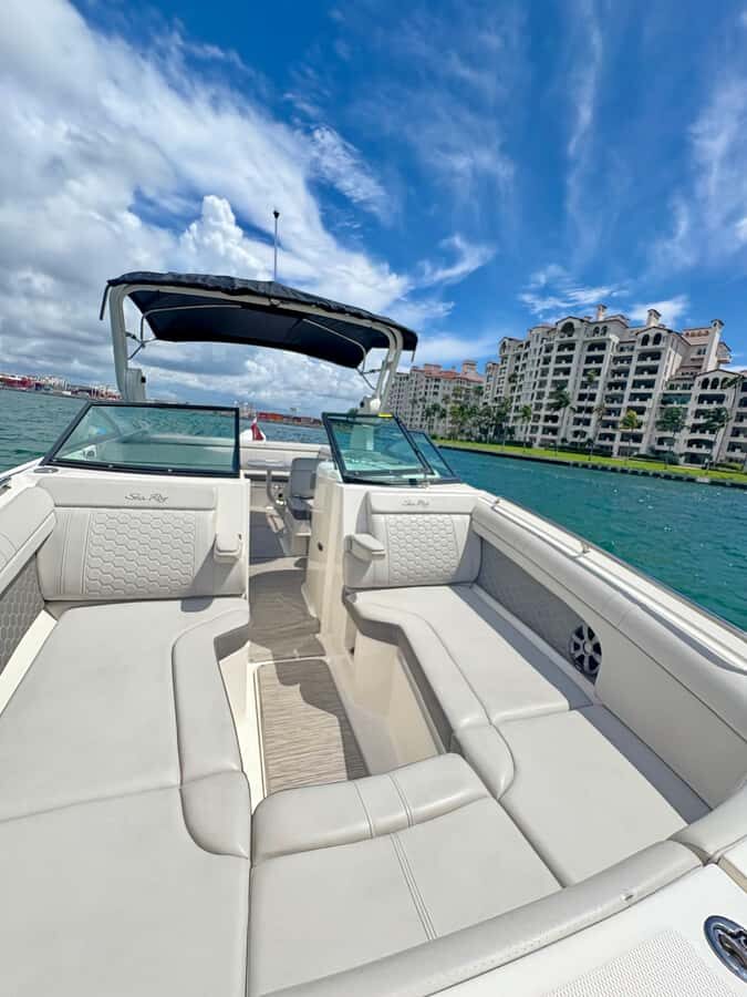 Miami:Hidden Coves Boat Tour with Champagne - What to Expect During the Tour