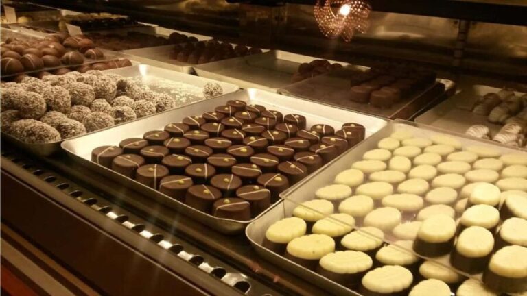 Miches: Montaña Redonda, Chocolate Factory & Horse Ride - Discovering the Chocolate Factory