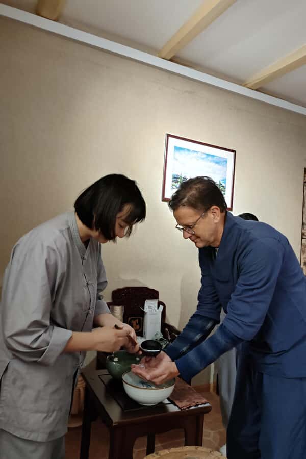 Mindful Serenity: A Day of Zen Practice in Mount. Emei - What Makes This Tour Stand Out?