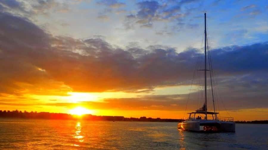 Mirissa: Sunset Cruise with Relaxing Evening Boat Tour - Itinerary Breakdown