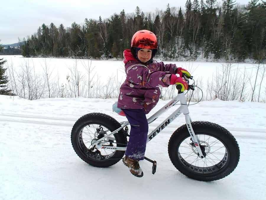 Mont-Tremblant: Electric Fat Bike Rental with Helmet - Trail Options: From Flat Pathways to Mountain Trails