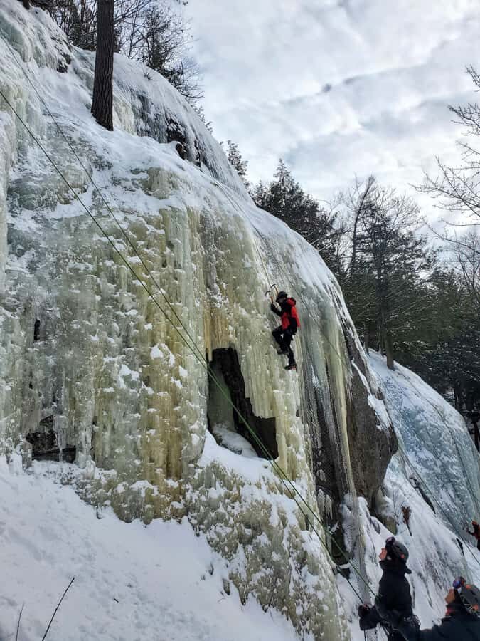 Mont-Tremblant: Ice Climbing Full Day Lesson with Guide - Why the Experience Is Valuable