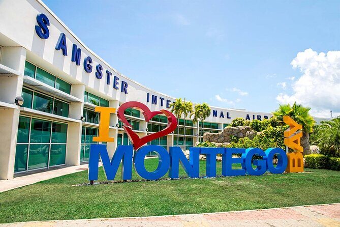 Montego Bay Airport Transfer to Riu Aquarelle Hotel Falmouth - Arrival and Meet-and-Greet