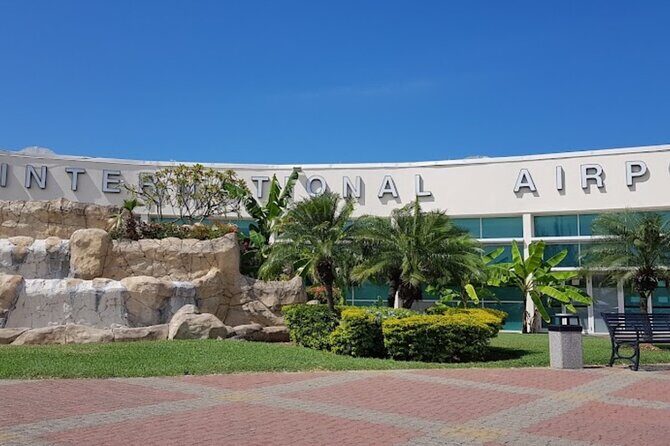 Montego Bay Airport Transfers to Resorts in Montego Bay - The Experience in Detail