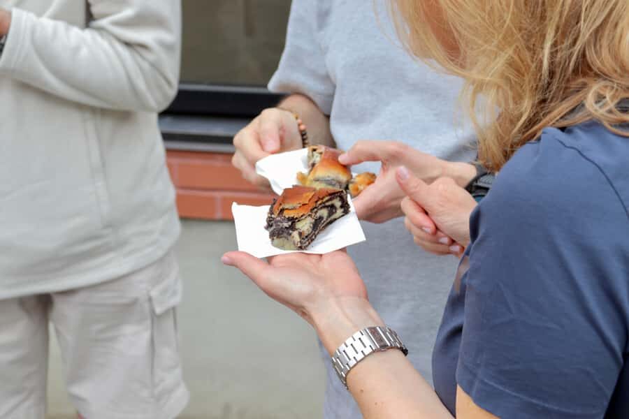 Montreal: Beyond the Bagel Jewish Food Walking Tour - Who Will Love This Tour?