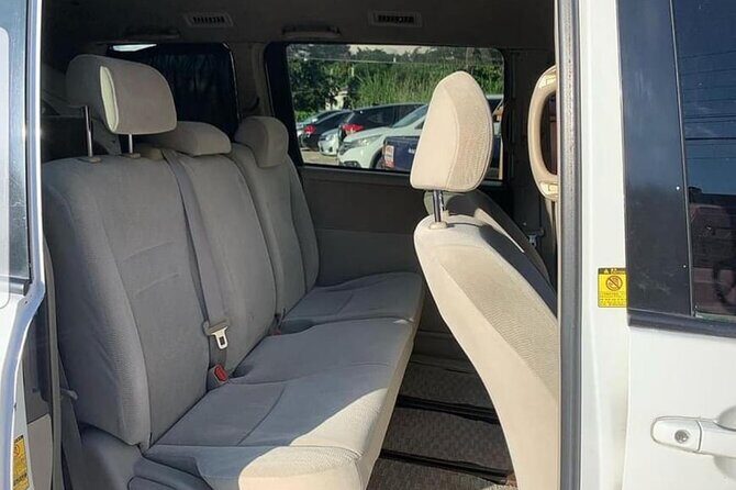 Moon Palace Jamaica Grand Private Airport transfer - The Transportation: Comfort and Convenience