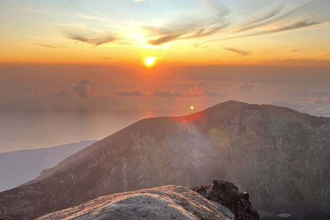 Mount Batur Sunrise Treking Guide Ticket And Transfer - Who Should Consider This Tour?