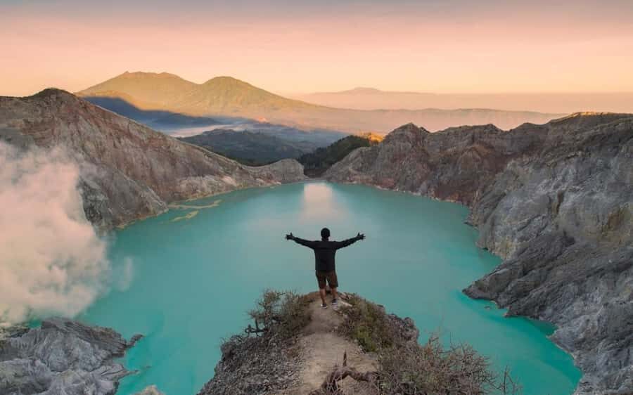 Mount ijen Expedition:Blue Flames and Sulfur Mines from bali - What Makes This Tour Stand Out?