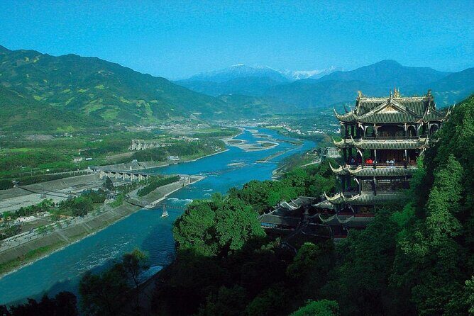 Mount Qingcheng and Dujiangyan Irrigation Sightseeing Tour - What Sets This Tour Apart?