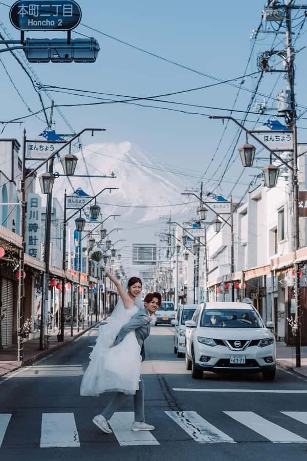 Mt. Fuji photoshoot/proposal with transport from Tokyo - Who Should Consider This Tour?