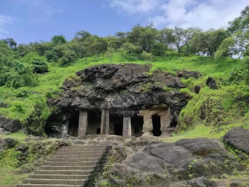 Mumbai: Elephanta Caves Guided Tour with Ferry & Lunch - The Scenic Ferry Ride: The First Reward