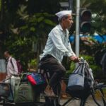 Mumbai: Full-Day Food Tour of Mumbai with Spice Bazaar Visit - Mumbai’s Iconic Sights and Cultural Insights