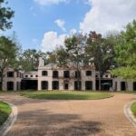 Museum Park and Houston Murder Mystery Outdoor Detective Game - FAQ About the Houston Murder Mystery Outdoor Detective Game