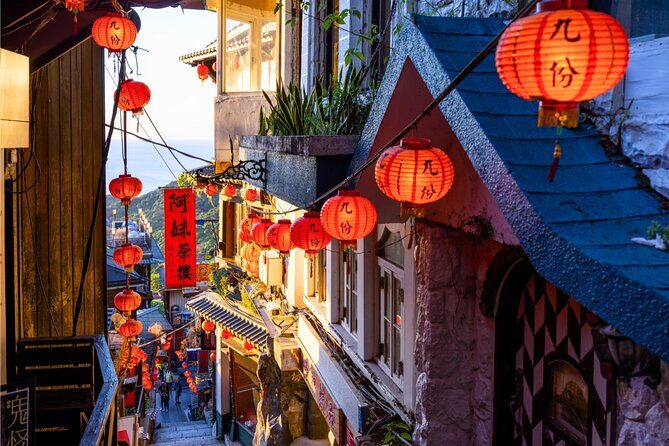 Muslim-Friendly Northern Taiwan Day Tour Yehliu, Jiufen, Shifen - Who Will Love This Tour?