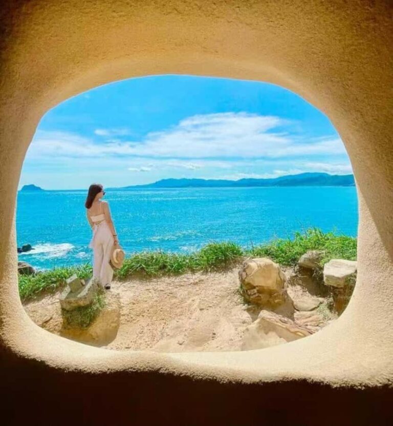 Must-see private car day trip attractions in Taipei - Why Choose This Tour?