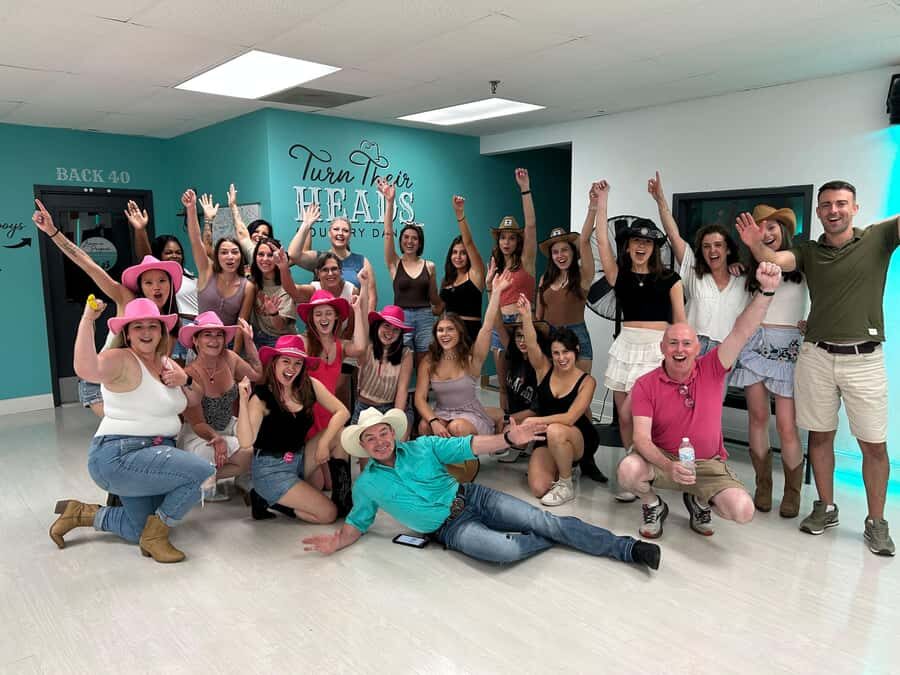 Nashville: Beginner Friendly Line Dancing Lesson - What to Expect During the Class