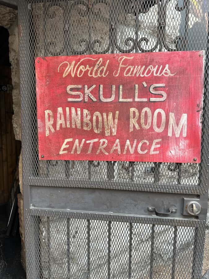 Nashville: True Crime Walking Tour from Mr. E's Crimecast - Itinerary Breakdown: What Youll See and Hear