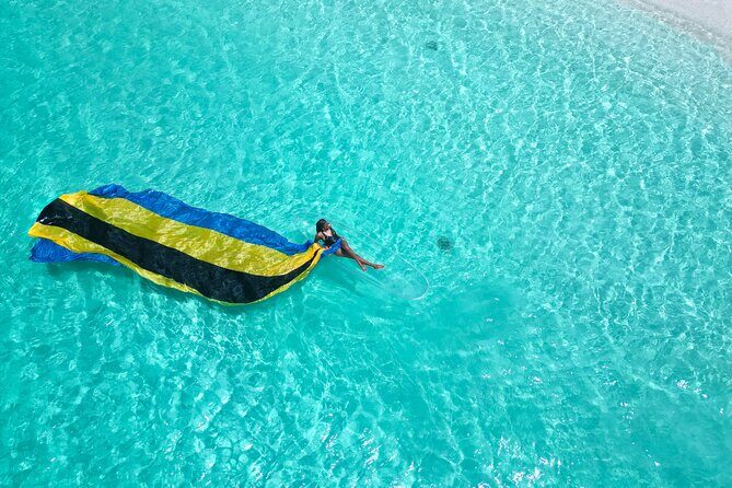 Nassau Clear Kayak Drone Photoshoot- Floating Dress - What Makes This Experience Stand Out?