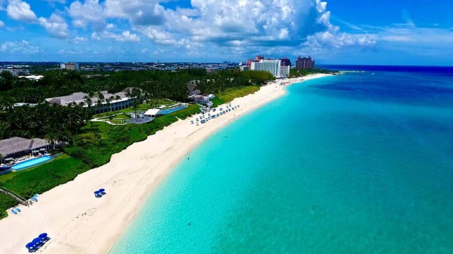 Nassau: Historic City Tour with Drink and Food Tasting - Who Should Consider This Tour?