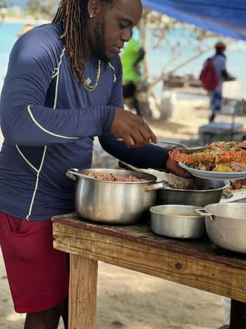 Negril: 7-Miles Beach & Rick's Cafe Sunset Experience - Who Is This Tour Best For?