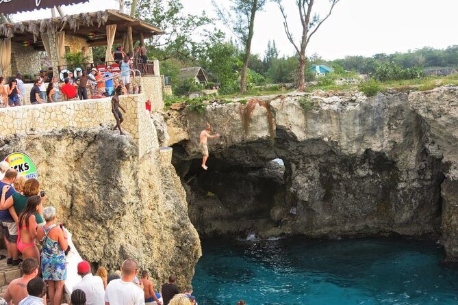 Negril Beach Break and Ricks Cafe - Montego Bay Cruise Port - What’s Included and What’s Not