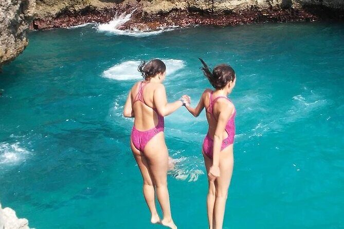 Negril seven Miles Beach & Rik's Café Sun Set "for less" - The Practicalities