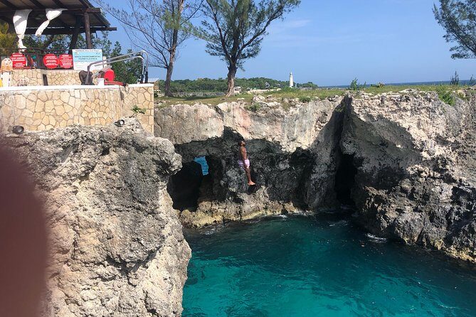 Negril Shopping And Rick's Café - Who Should Consider This Tour?