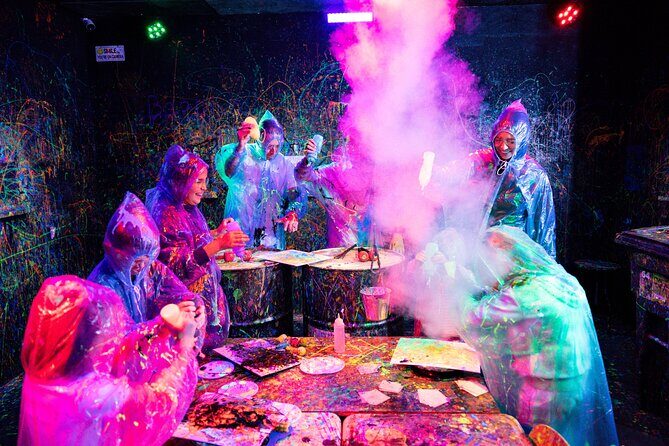 Neon Paint, Backlight-lit, Splatter Room Experience XL - An In-Depth Look at the Neon Splatter Room Experience