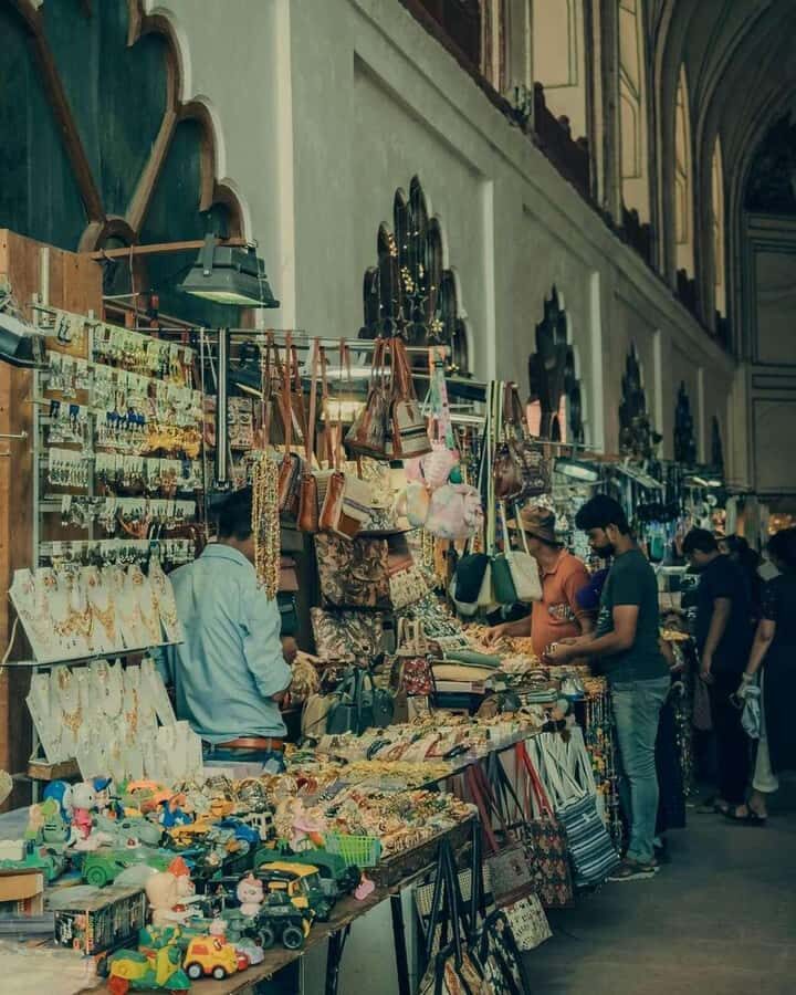 New Delhi: Local Shopping Tour by Car - Authenticity and Traveler Perspectives