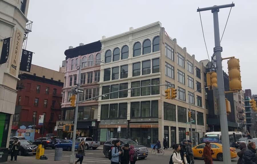 New York City: Lower East Side Tenement & Immigrant Tour - The Evolution of Tenements and Living Conditions