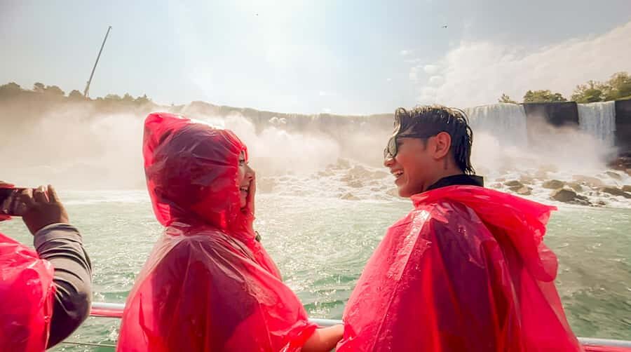 Niagara Falls: USA and Canada Tour with Boat Cruise + Lunch - The U.S. Side: Nature and History