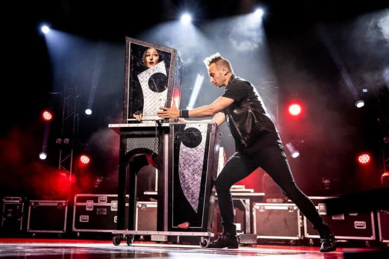 Niagara Falls, USA: Magic Theatre - Illusionist Leon Etienne - Who Should Consider This Experience?