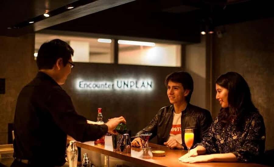 Night tour with unlimited drinks in the heart of Tokyo - Who This Tour Is Perfect For