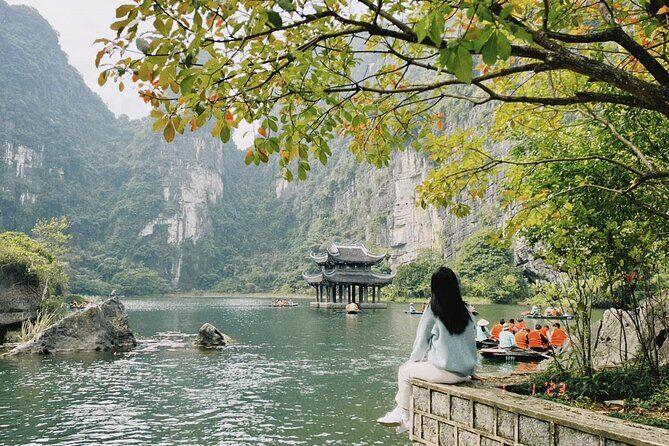 Ninh Binh Day Tour: Trang An, Bai Dinh & Mua Cave from Hanoi - Bai Dinh Pagoda: Vietnam’s Largest Buddhist Complex