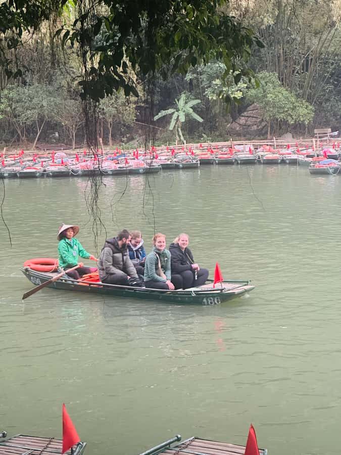 Ninh binh: Trang An, Bai Dinh Pagoda and Hang Mua Day Trip - The Grandeur of Bai Dinh Pagoda