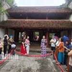 Ninh Binh: Trang An Boat Ride, Hoa Lu, Mua Cave, Bich Dong - The Practical Side: Transport, Group Size, and Cost