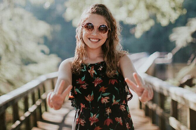 NON BUS Hippie Theme Traverse Old Mission Peninsula Wine Tour - The Itinerary Breakdown: What You Can Expect