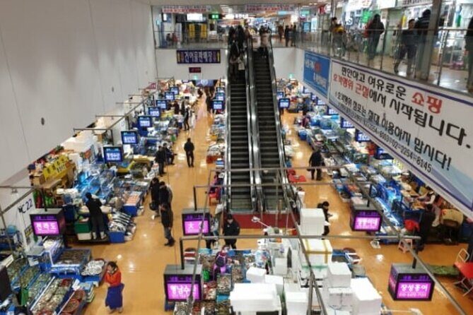 Noryangjin Seafood and Han River Chill - Practical Details and Considerations