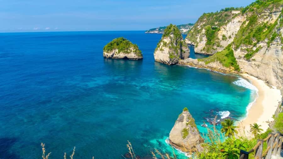 Nusa Penida: Private Island Tour All Include Shuttle & Lunch - The Itinerary: What to Expect