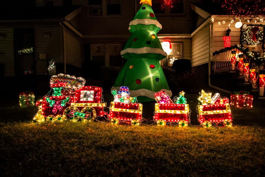 NYC: Dyker Heights Christmas Lights Tour with Guide - The Tour Itinerary in Detail
