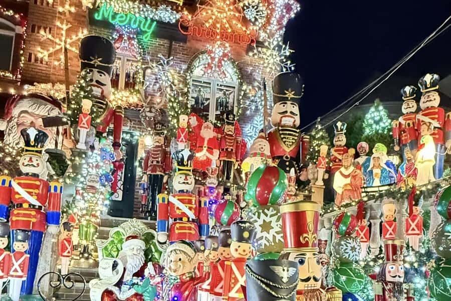 NYC: Dyker Heights Christmas Lights Trolley Tour - The Value of the Experience