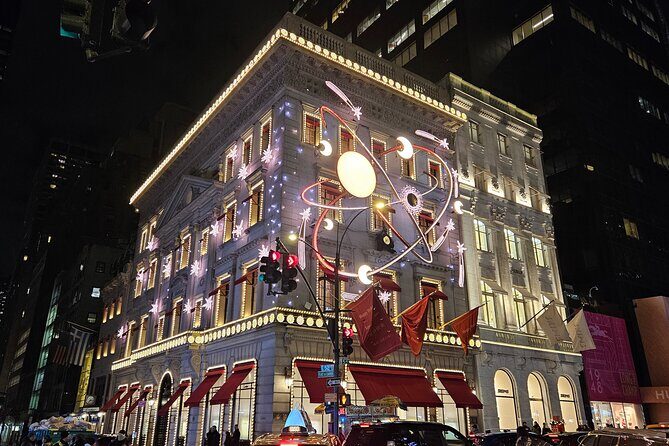 NYC Holiday Walking Tour 5th Ave, Rockefeller Tree & Xmas Village - The Itinerary in Detail