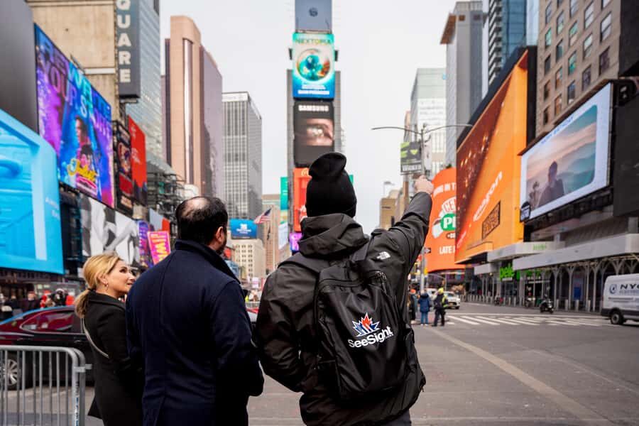 NYC: Midtown Small Group Walking Tour with SUMMIT One - A Guided Journey Through Midtown Manhattan